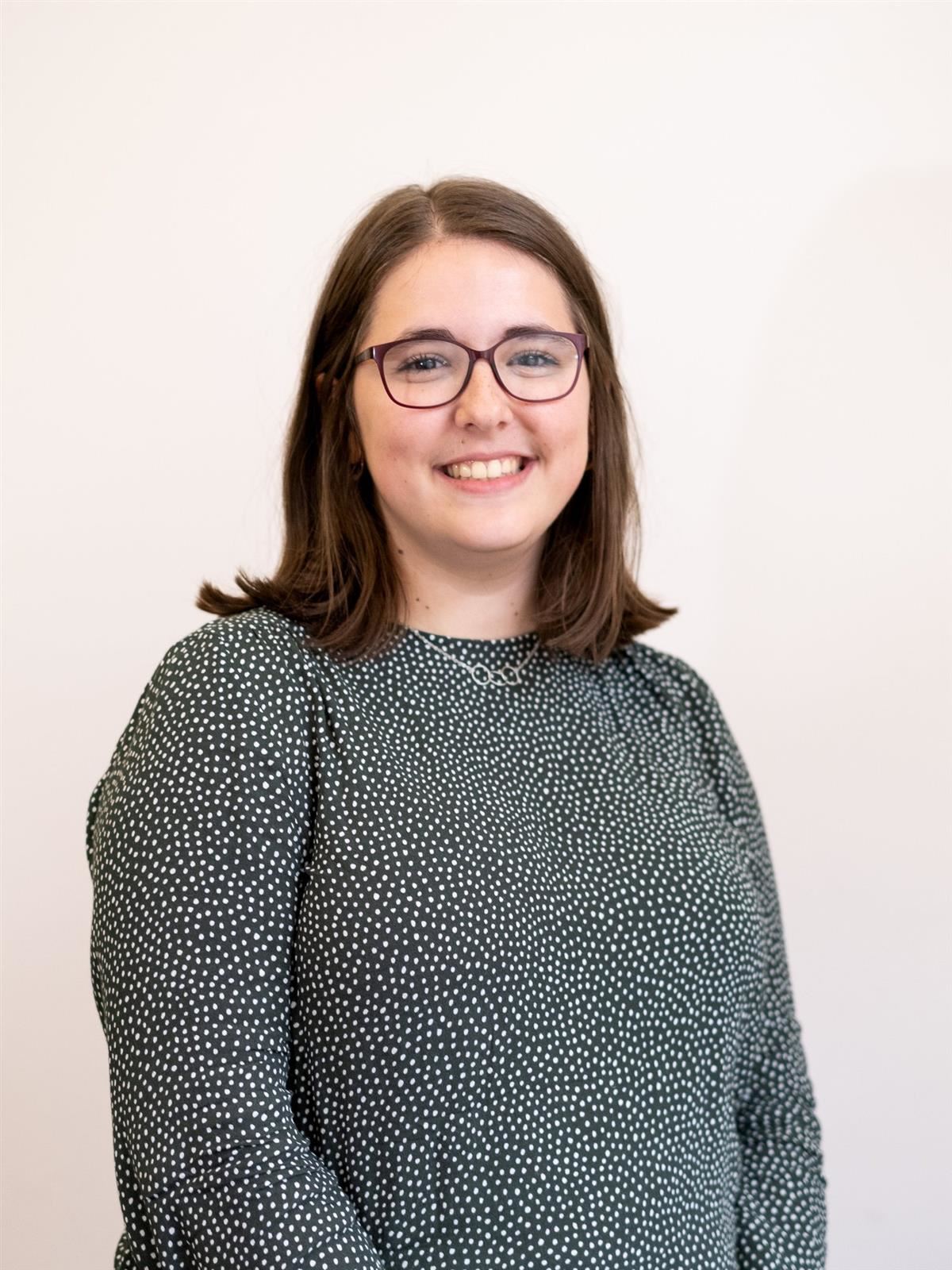 Thompson, Eleanor - German / Meet the Teacher