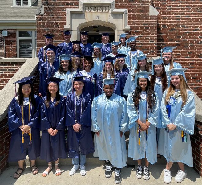 Discovery Middle School / Homepage